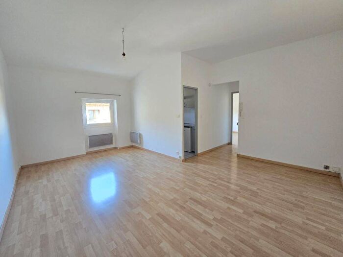 Appartement à louer - Centre Ville, Cavaillon - 2 pièces - 1 chambre