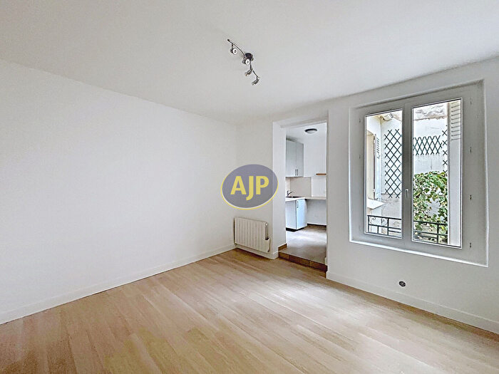 Appartement à vendre - Paris e , Violet, Commerce - 2 pièces - 1 chambre