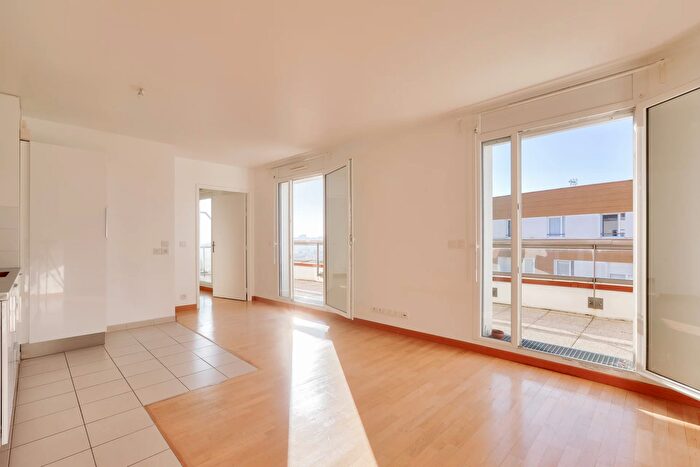 Appartement à vendre - Issy-les-Moulineaux, Les Epinettes, Le Fort, Les Hauts dIssy - 2 pièces - 1 chambre