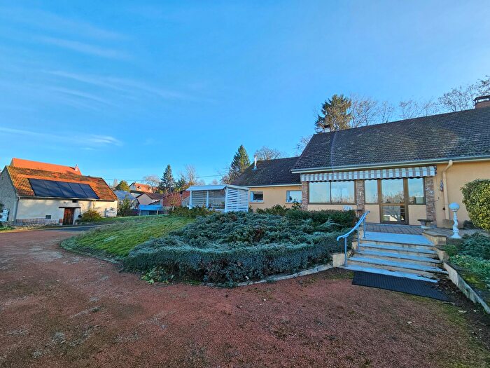 Maison à vendre - Creuzier-le-Vieux - 6 pièces - 3 chambres