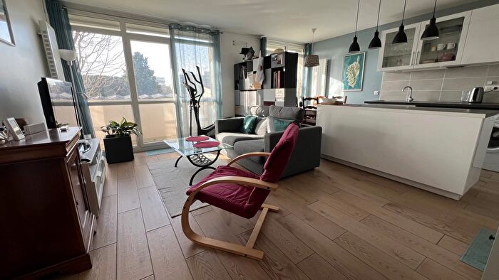 Appartement à vendre - Plaisir, Ebisoires - 2 pièces - 1 chambre