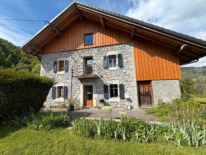 Mégevette : Maison 8 pièces à vendre