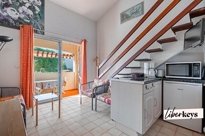 Appartement à vendre - Saint-Raphaël, Santa-Lucia - 3 pièces - 2 chambres