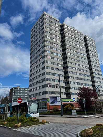 Appartement à vendre - Vand uvre-lès-Nancy, Centre-ville, Vandoeuvre Nations - 10 pièces