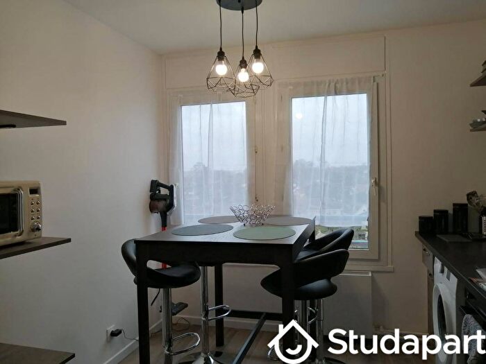 Appartement à louer - Croix Blanche-Plein Ciel-Nord Est, Le Mée-sur-Seine - 1 pièce - 1 chambre