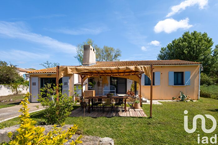 Maison à vendre - Fontvieille - 4 pièces - 3 chambres