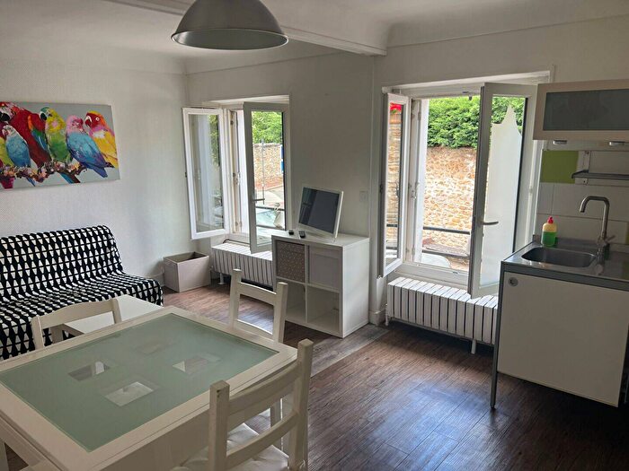 Sud, Saint-Nom-la-Bretèche - Maison 3 pièces à louer