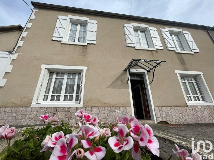Maison à vendre - Bélâbre - 6 pièces - 4 chambres