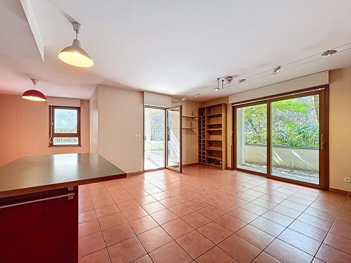 Appartement à vendre - Grenoble, Championnet - 4 pièces - 3 chambres