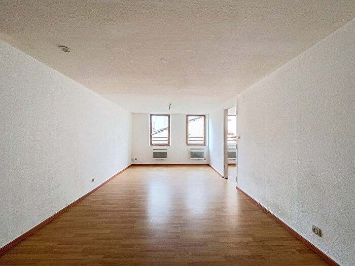 Appartement à louer - Nancy, Centre-ville, Charles III - 1 pièce