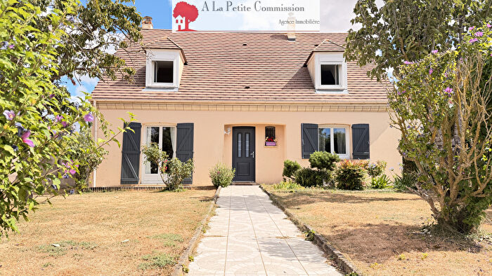 Maison 6 pièces à Chartres, à vendre