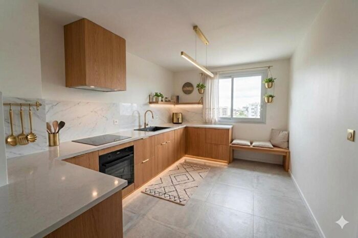 Appartement à vendre - Dijon, Clémenceau, Gare, Porte Neuve - 4 pièces - 3 chambres