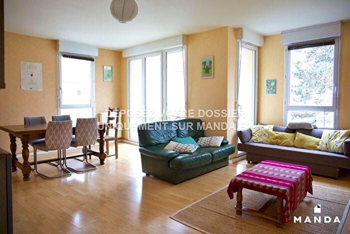 Appartement à louer - Angers, Saint-Serge, Ney, Chalouère - 5 pièces - 4 chambres