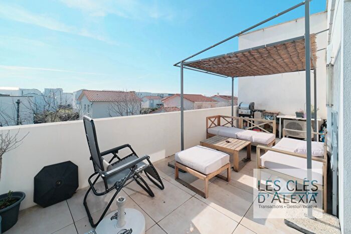 Appartement à vendre - Saint-Priest, Revaison - 3 pièces - 2 chambres