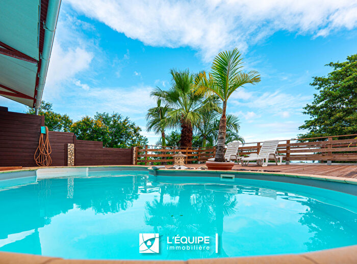 Maison à vendre - Saint-Leu, Piton Saint-Leu, Bois de Nèfles, Plateau - 11 pièces - 7 chambres