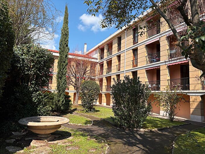 Appartement à vendre - Aix-en-Provence, Centre-ville - 4 pièces - 3 chambres