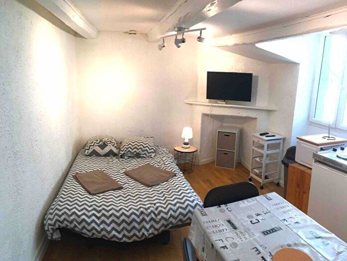 Appartement 1 pièce à Centre-Stade, Chambéry, à louer