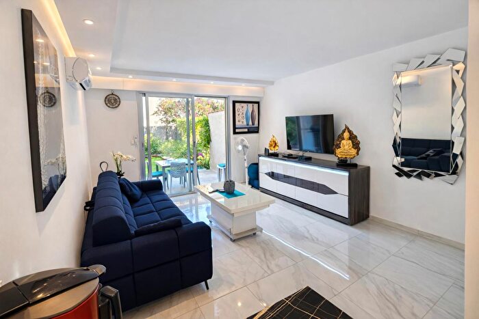 Appartement à vendre - Fréjus, Fréjus Plage - 1 pièce