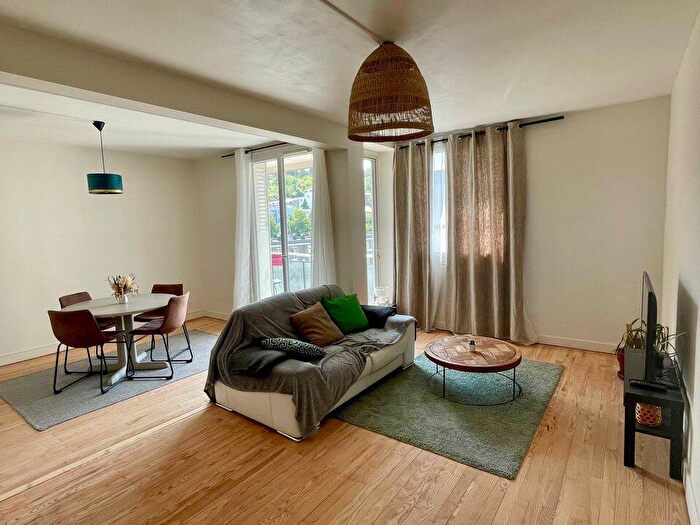 Appartement à louer - Champfleuri, Clermont-Ferrand - 2 pièces - 1 chambre