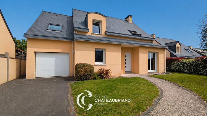 Maison 5 pièces à Dingé, à vendre
