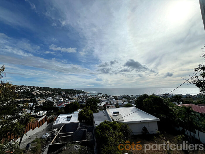 Appartement à louer - Saint-Paul, Saint-Gilles les Bains - 4 pièces - 3 chambres