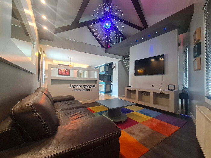 Maison à vendre - Noisy-le-Sec, Centre-ville, Gare - 6 pièces - 4 chambres