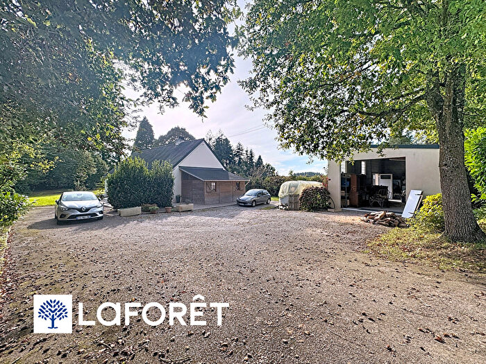 Maison à vendre - Lanvaudan - 5 pièces - 4 chambres