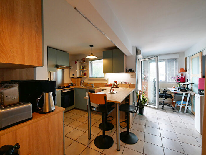 Appartement à vendre - Poisy - 3 pièces - 1 chambre