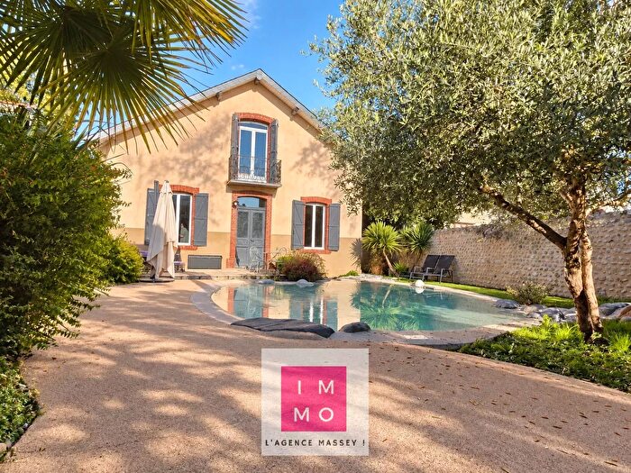 Maison 7 pièces à Tarbes, Vugnemale, Martinet, à vendre