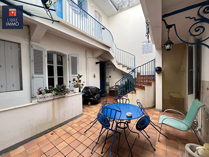 Maison à vendre - Pau, Centre-ville - 9 pièces - 5 chambres