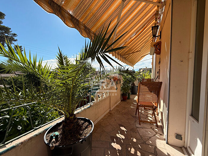 Appartement à vendre - Le Cannet, Rocheville, Colombier, Campelières - 3 pièces - 2 chambres