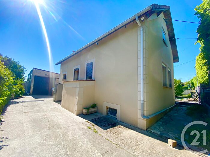 Maison à vendre - Goussainville, Buttes Chaumont, Buttes aux Oies, Grand Pré, Demoiselles - 5 pièces - 3 chambres