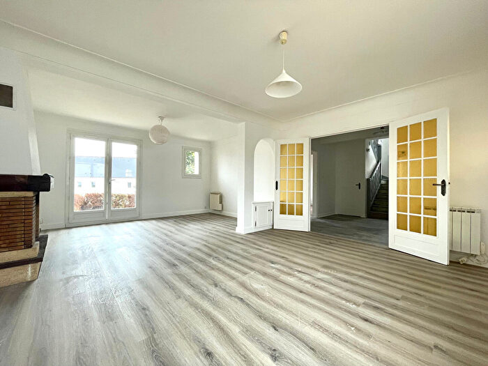 Maison à louer - Brest, Kervichen - 6 pièces - 4 chambres