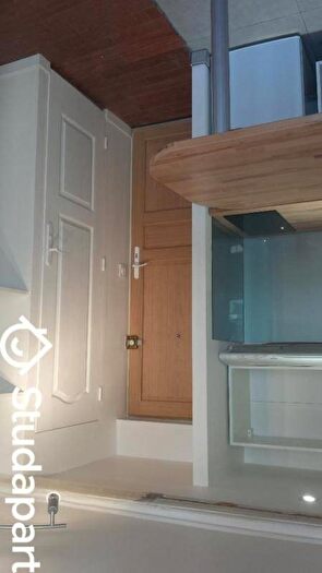 Appartement à louer - Charlier, Écully - 1 pièce