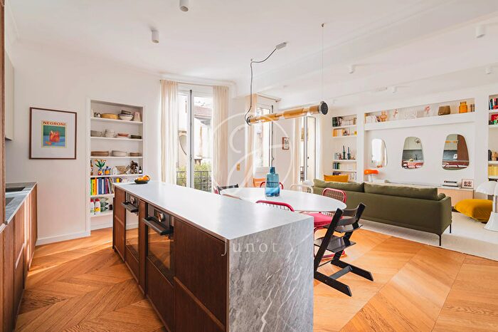 Appartement à vendre - Paris e , Grandes Carrières, Clichy - 4 pièces - 3 chambres