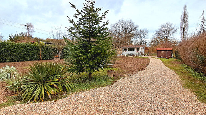 Maison à vendre - Marnay-sur-Seine - 2 pièces - 1 chambre