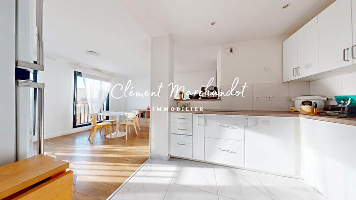 Appartement à vendre - Saint-Ouen, Centre-ville - 3 pièces - 2 chambres