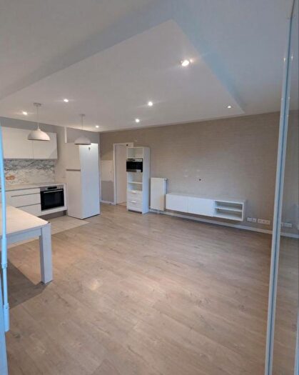 Appartement à louer - Rosny-sous-Bois, Centre-ville - 3 pièces - 2 chambres