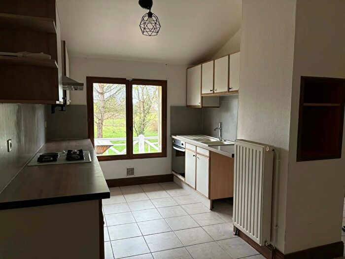 Maison à louer - Prignac-et-Marcamps - 5 pièces