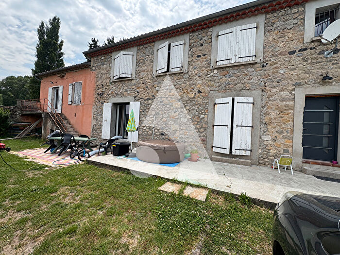 Maison à vendre - Saint-Privat - 4 pièces - 3 chambres