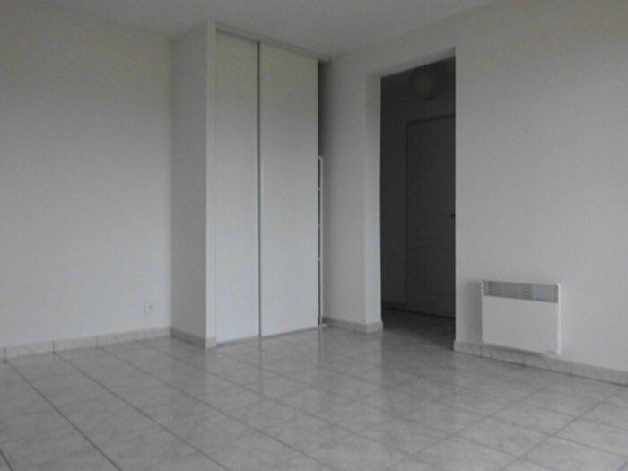 Appartement 1 pièce à louer à Garrigues-Carpette-Laurier, Marmande