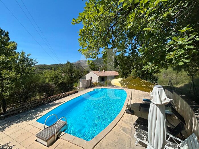 Maison à vendre - Buis-les-Baronnies - 7 pièces - 6 chambres