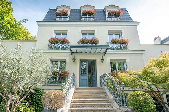 Maison 11 pièces à vendre - Fontenay-sous-Bois, Proche Bois de Vincennes, Rer A