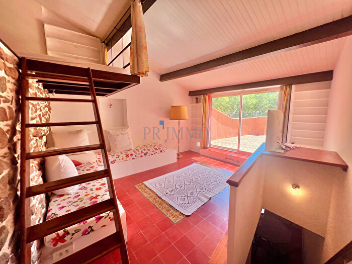 Maison 2 pièces à Fréjus, Centre-ville, à louer