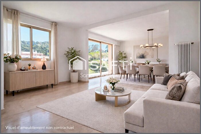 Appartement à vendre - Cagnes-sur-Mer, Les Canebiers - 3 pièces - 2 chambres