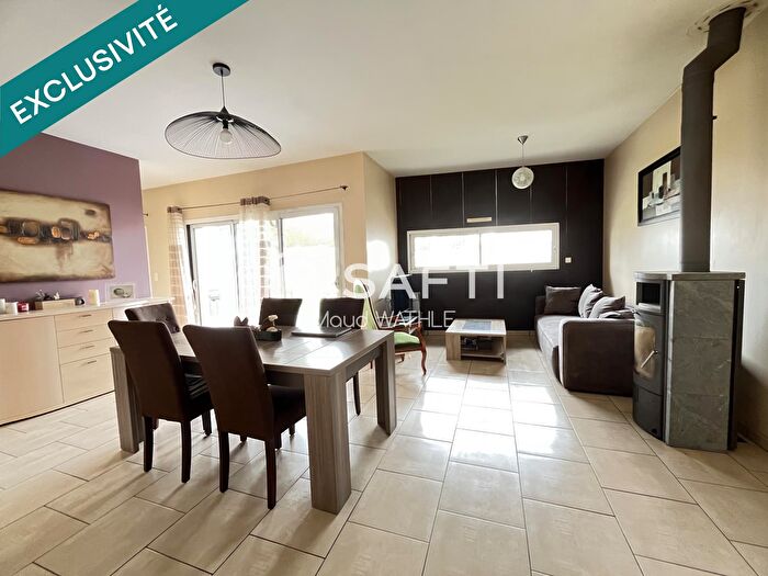 Maison à vendre - Saint-Hilaire-la-Forêt - 5 pièces - 3 chambres