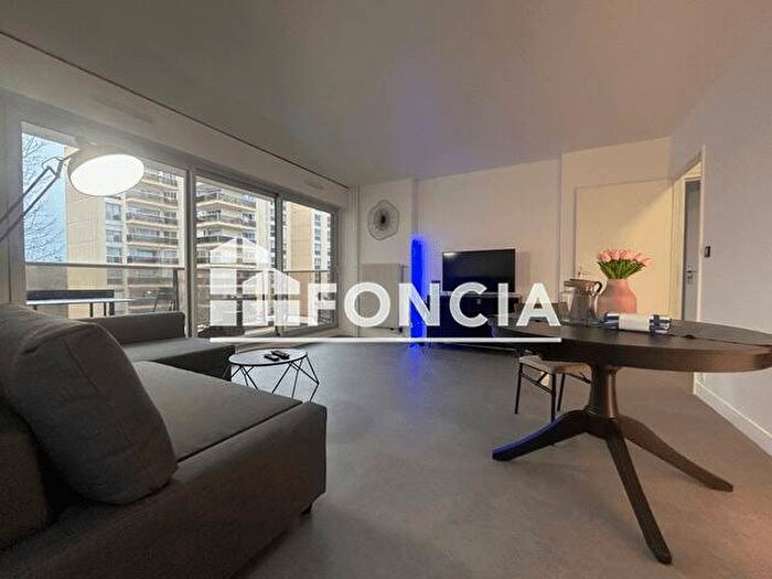 Appartement à louer - Charles Gounod, Saint-Germain-en-Laye - 4 pièces - 3 chambres