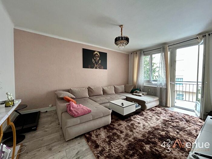 Appartement à vendre - Saint-Étienne, Bernay, Valfuret - 3 pièces - 2 chambres