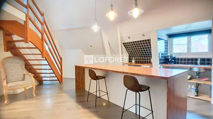 Blin Gare, Elbeuf : Appartement 3 pièces à louer