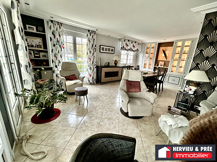 Maison à vendre - Merville-Franceville-Plage - 7 pièces - 5 chambres